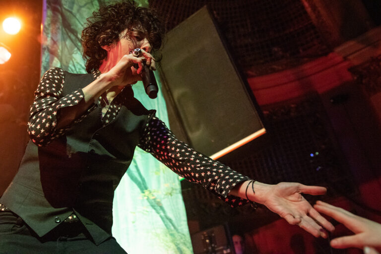 Interview with LP - Singer Songwriter - New Album Churches